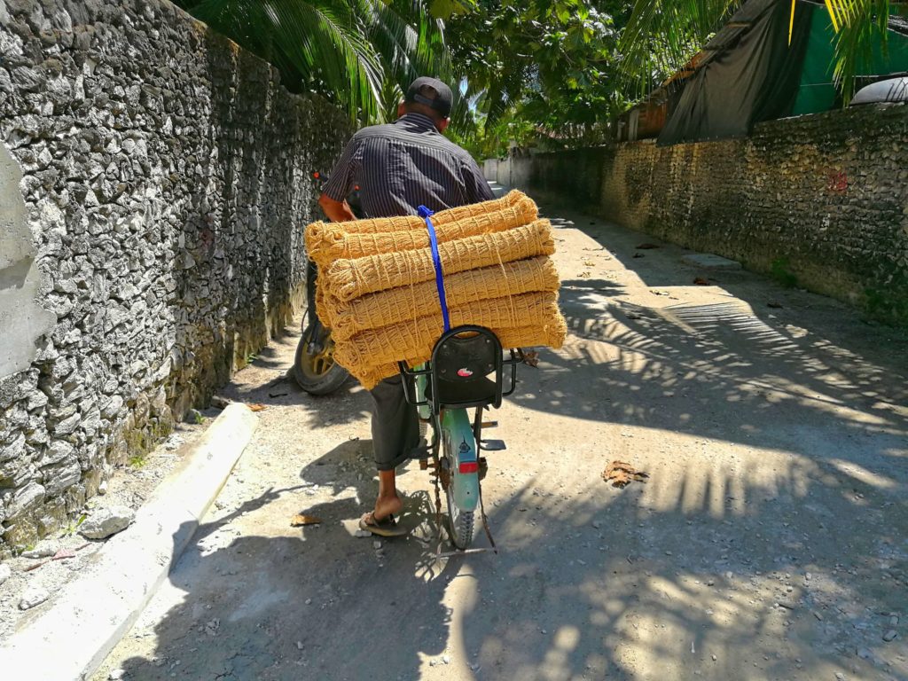 The Art of Coir Rope Making - The Maldives Expert